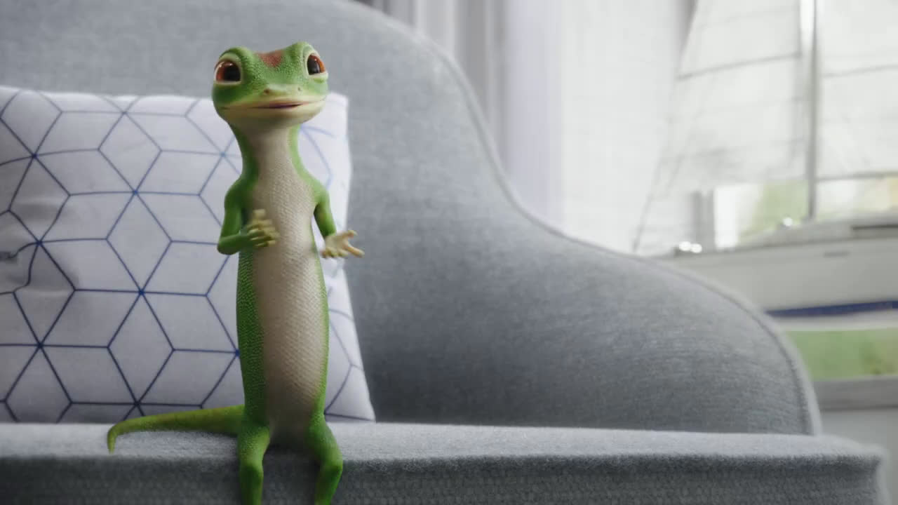 geico gecko takes stroll geico insurance ad commercial