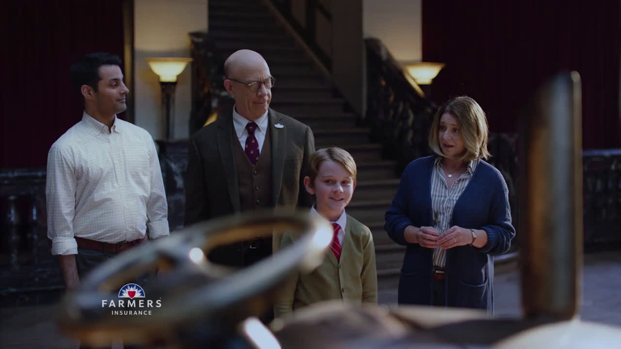 farmers insurance day hall claims little burke ad